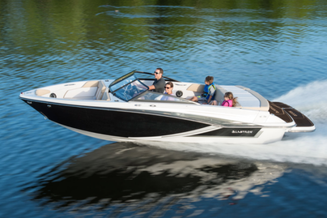 Beneteau prepara la venta de Four Winns, Glastron y Scarab y cierra su ...